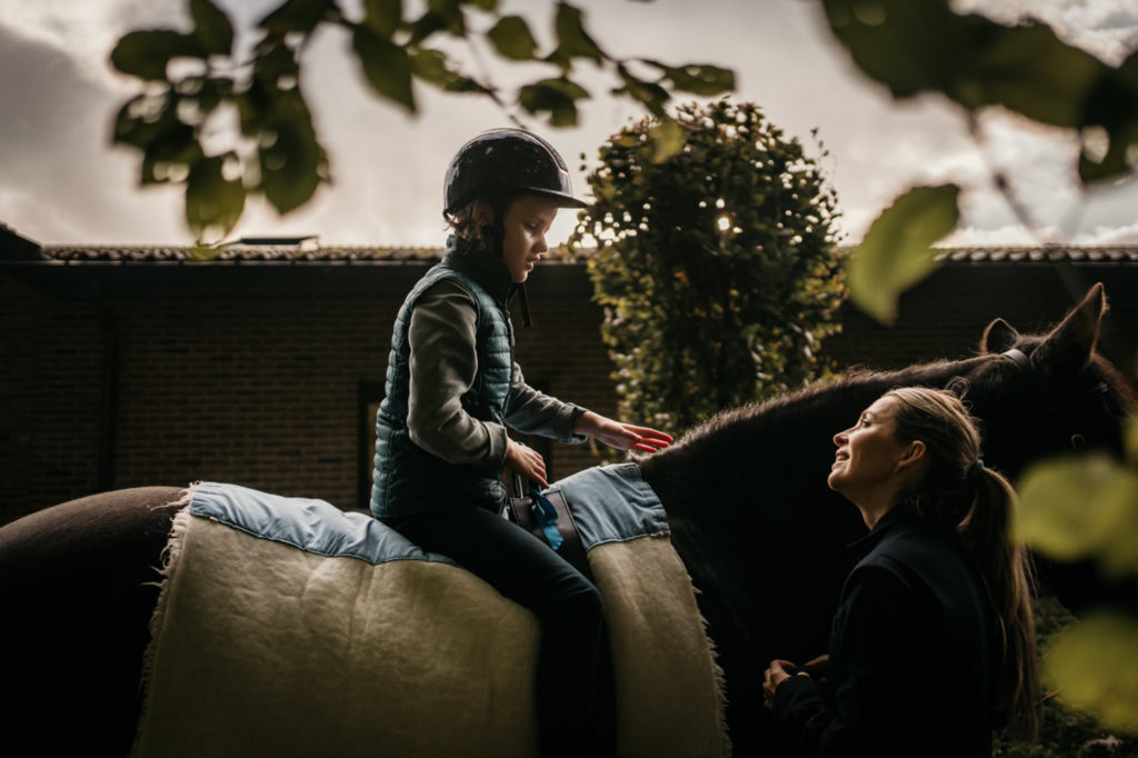 Edwina Tops-Alexander rend hommage à Itot du Château au travers d'une ...