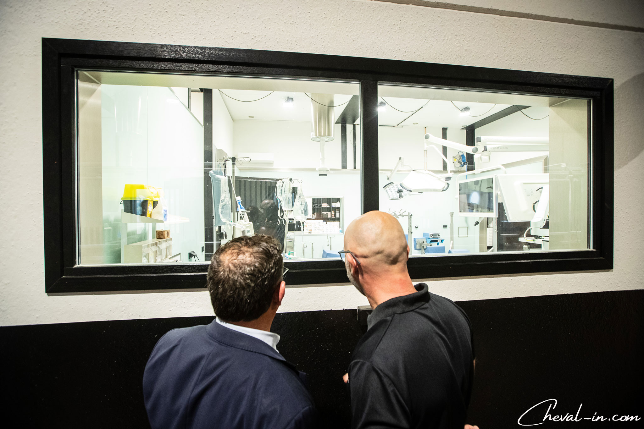 Coulisses | En visite dans la nouvelle clinique Equitom à Namur - Cheval-in